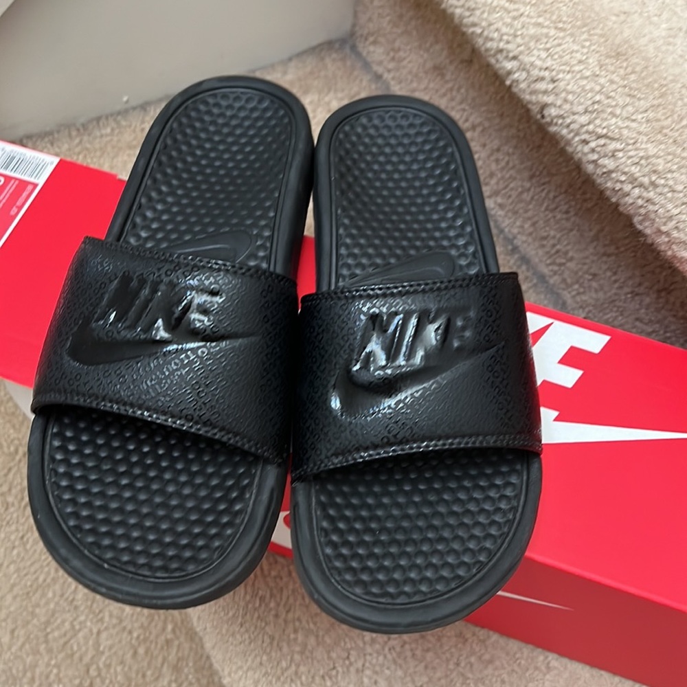 Nike Benassi Just Do It Men's Slide Sandals Size 8 - Gem
